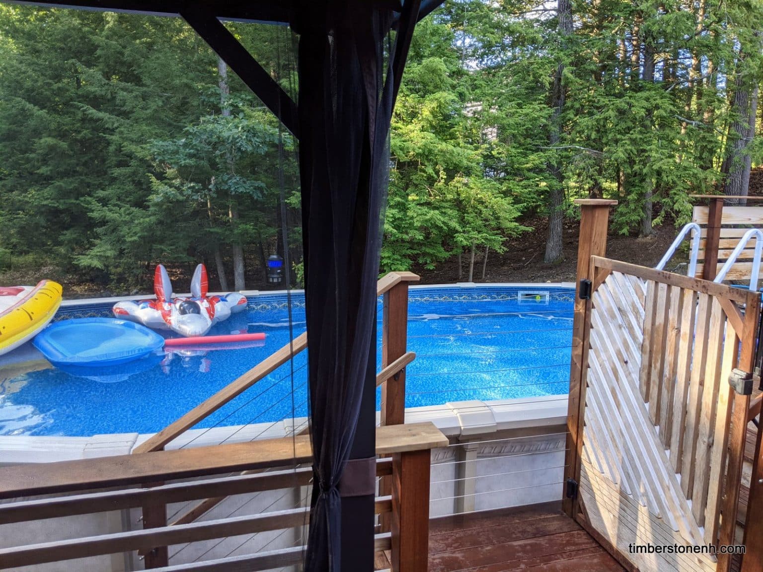 Patterns by the Pool: Ipe, Cedar, & Tension Cable - Timber & Stone ...